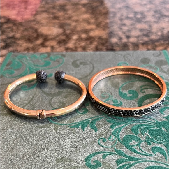 QVC | Jewelry | Qvc Elegant Gold And Black Bangle Seteuc | Poshmark